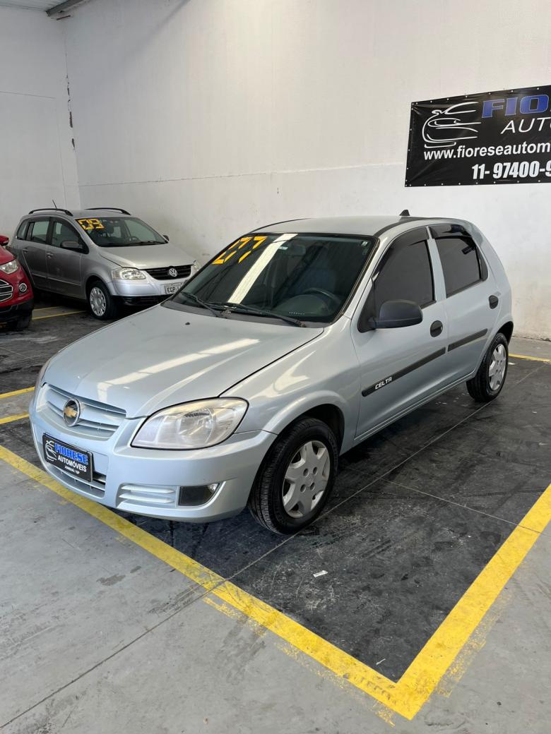 Fiorese Automóveis Jundiaí - GM - Chevrolet - Celta Spirit/ LT 1.0 MPFI 8V FlexP. 5p