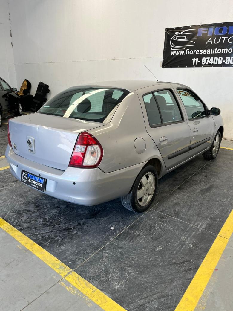 Fiorese Automóveis Jundiaí - Renault - Clio Expression